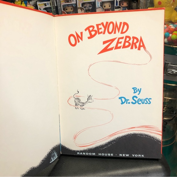 Dr. Seuss | Other | Vtg 955 Dr Seuss On Beyond Zebra Hardcover Book ...